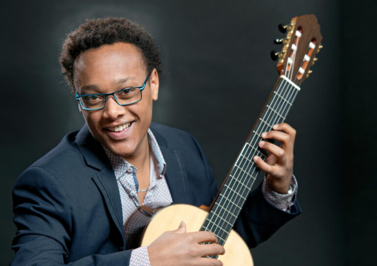 Raphaël Feuillâtre – 2018 Winner Guitar Foundation of America